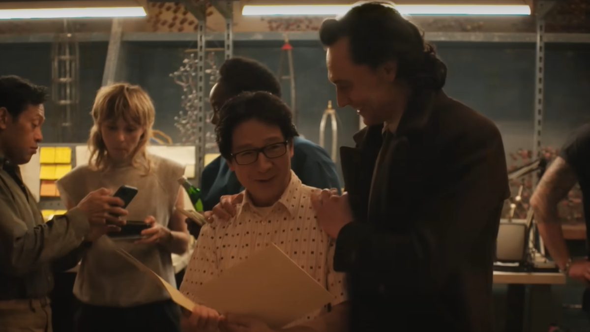 Loki Season 2 Review: Marvel Series Takes Time To Branch Out, Ke Huy ...