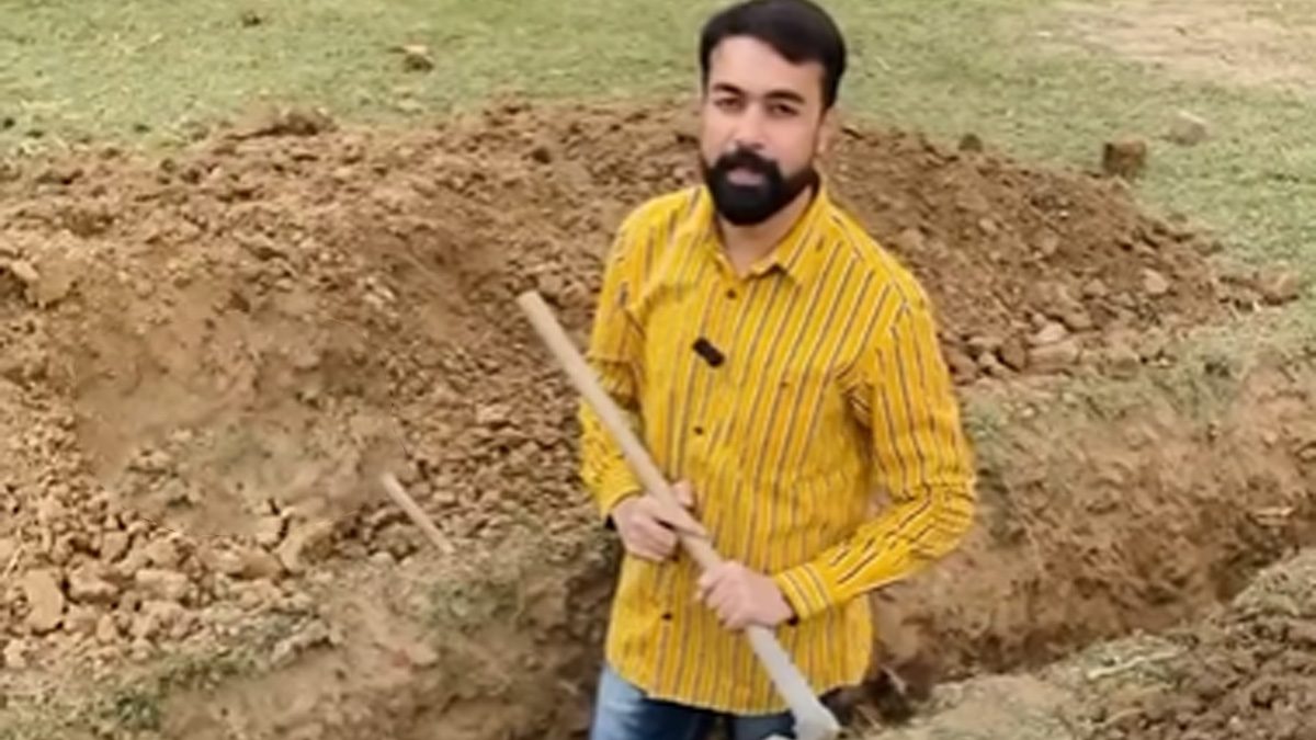 This Man Dug An Entire Grave To Teach One English Sentence To His ...