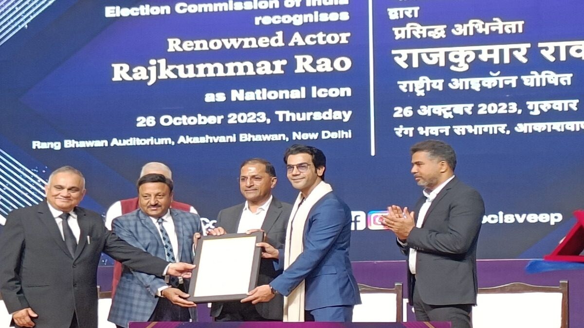 EC Makes Rajkummar Rao National Icon: 'Newton' Actor Underscores ...