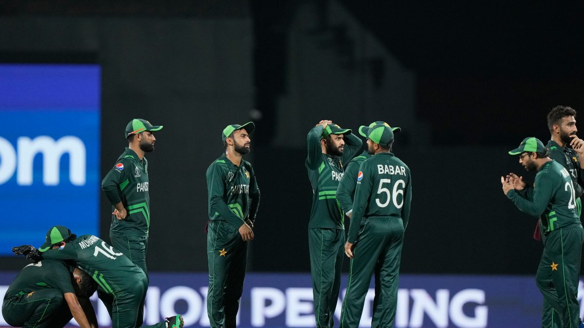Pakistan Coach Blames 'Foreign Conditions' for Team's Poor World Cup ...