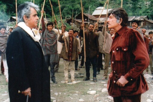 Raaj Kumar Birth Anniversary: 5 Iconic Movies, and Dialogues of the Legendary Actor - News18