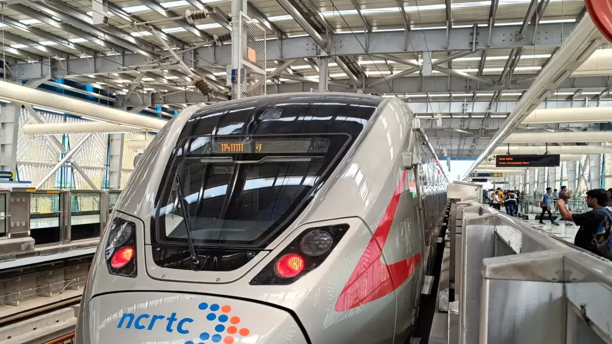 Vande Bharat Comfort in Metro Train Setting: What Travelling in India's ...