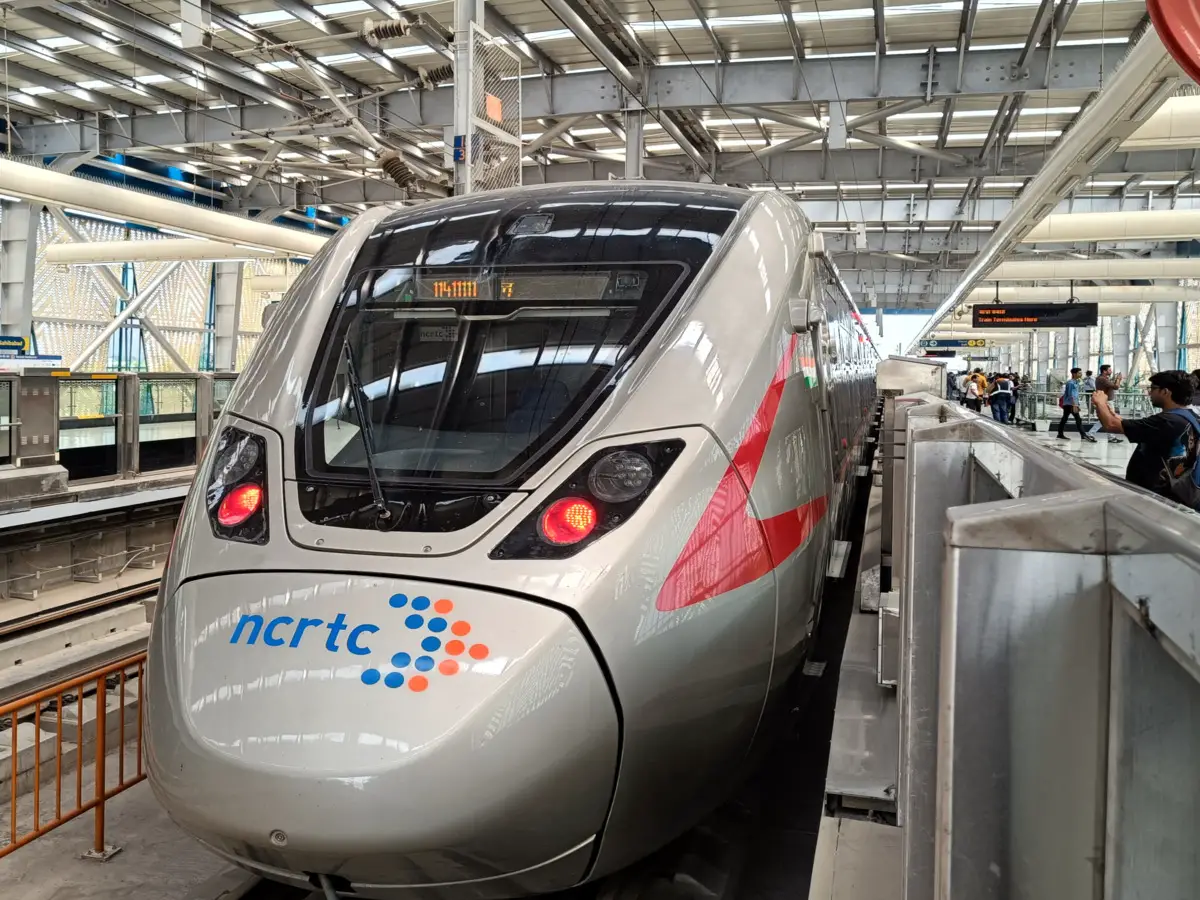 Vande Bharat Comfort in Metro Train Setting: What Travelling in India's ...