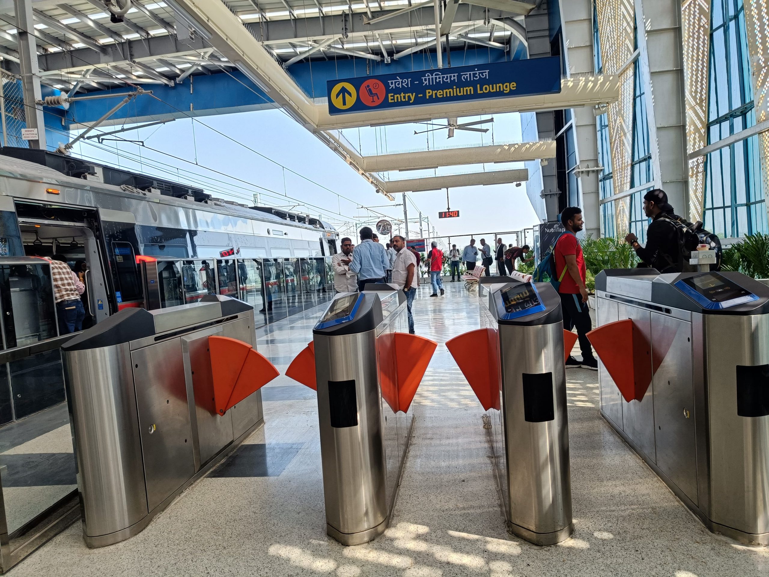 Vande Bharat Comfort in Metro Train Setting: What Travelling in India's ...