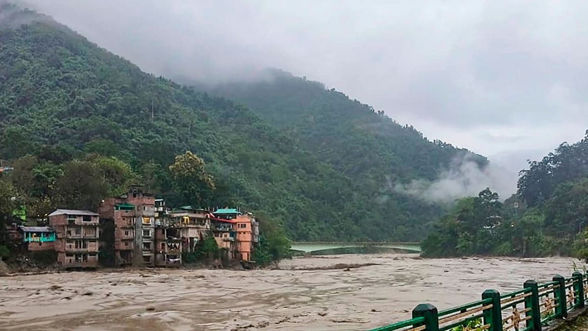 Sikkim Flash Floods: 10 Dead, 22 Armymen Among 82 Missing; PM Assures Support | Top Points ...