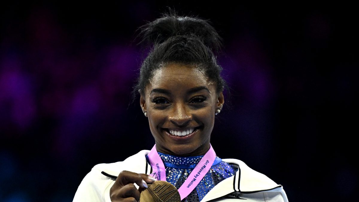Simone Biles Becomes Most Decorated Gymnast Of All Time As She Claims ...