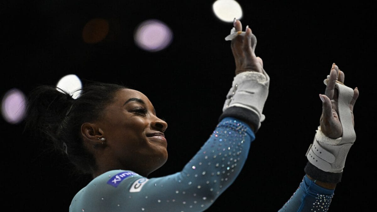 Simone Biles Makes Spectacular 'Once In A Lifetime' Return at ...
