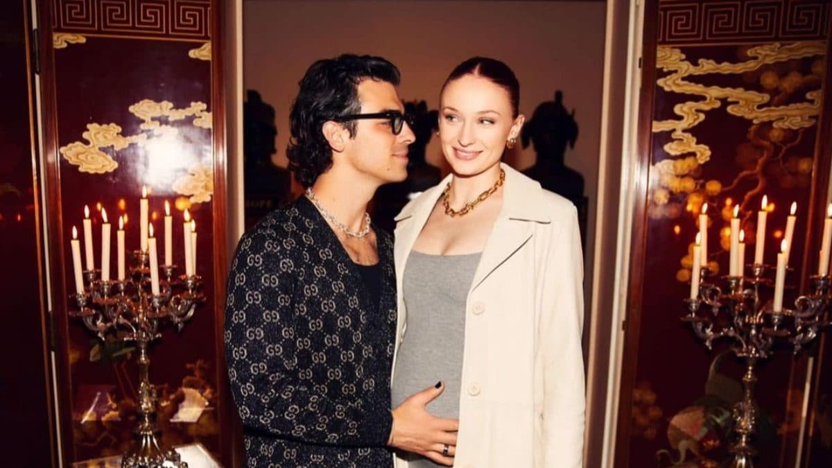 Sophie Turner Shares And DELETES Cryptic 'Fearless' Post Amid Ugly Joe ...