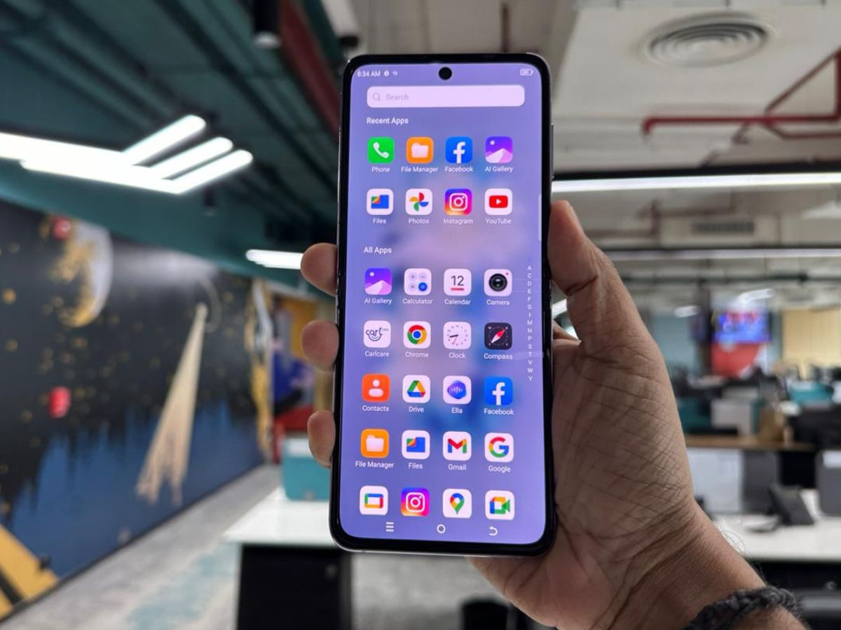 Tecno Phantom V Flip 5G First Look: A Promising Flip Phone - News18