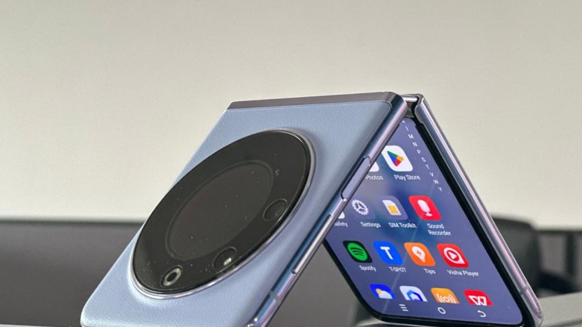 India May See 6.3 Million Foldable Smartphone Shipments By 2027 | Tech ...