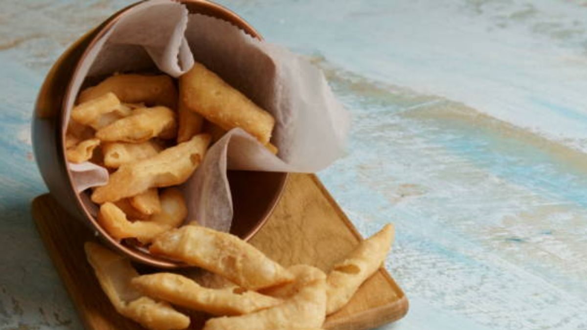 Namak Pare or Salty Fried Pastry Chips? Woman's Sarcasm Has Desis ...