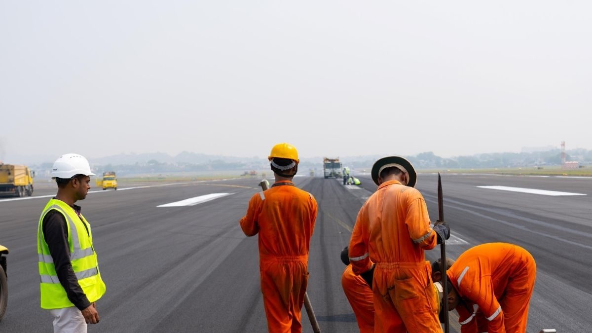 Mumbai Airport: Flight Operations Resume at CSMIA After 6 Hours of ...