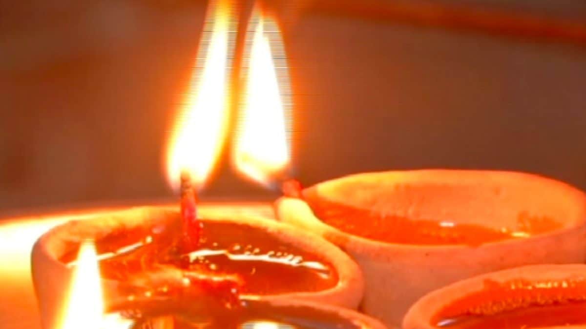 Why Lighting The Akhanda Jyoti During Navratri Is Significant ...