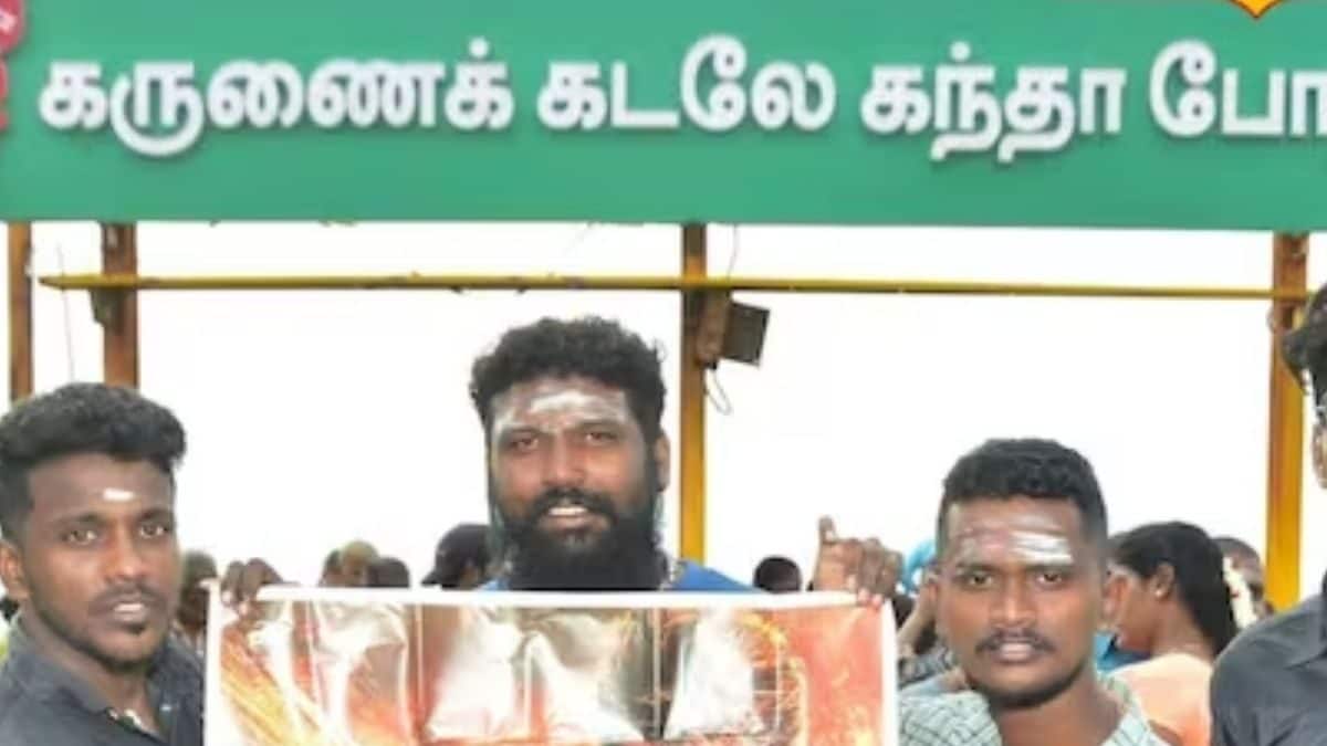 Thalapathy Vijay Fans Perform Pooja For Leo's Success In Tamil Nadu's ...