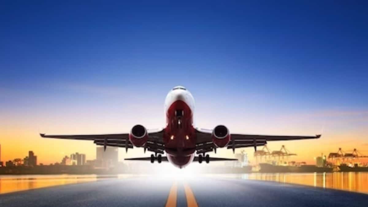 Passenger Defecates On Toilet Floor, EasyJet Cancels Flight | Viral ...