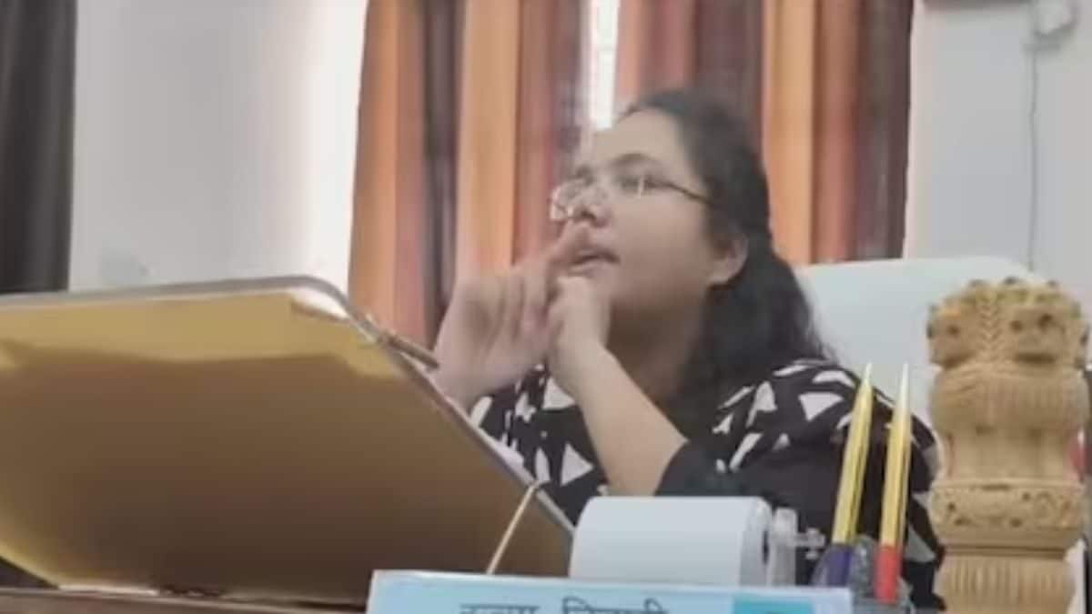 This Lucknow Girl Cleared UPPSC On Maiden Attempt, Became 1st Woman ...