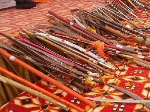 Dussehra 2023: Know The Significance Of Shastra Puja And Rituals To ...