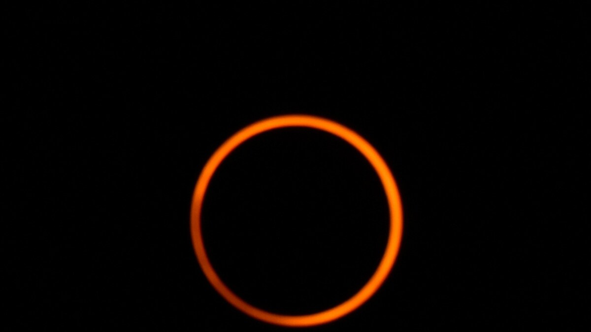 'Ring of Fire' Solar Eclipse Transfixes Crowds Across the Americas ...