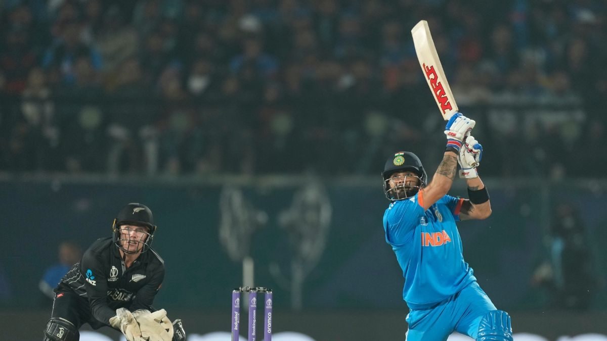 IND vs NZ: Virat Kohli Misses Out on 49th ODI Ton But Breaks Three ...
