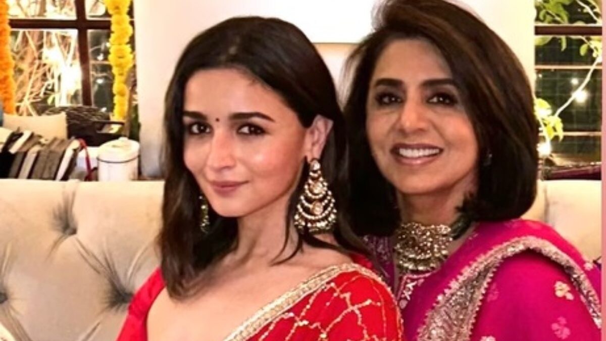 Neetu Kapoor Poses With Bahu Alia Bhatt, Shares Photo From Kareena ...
