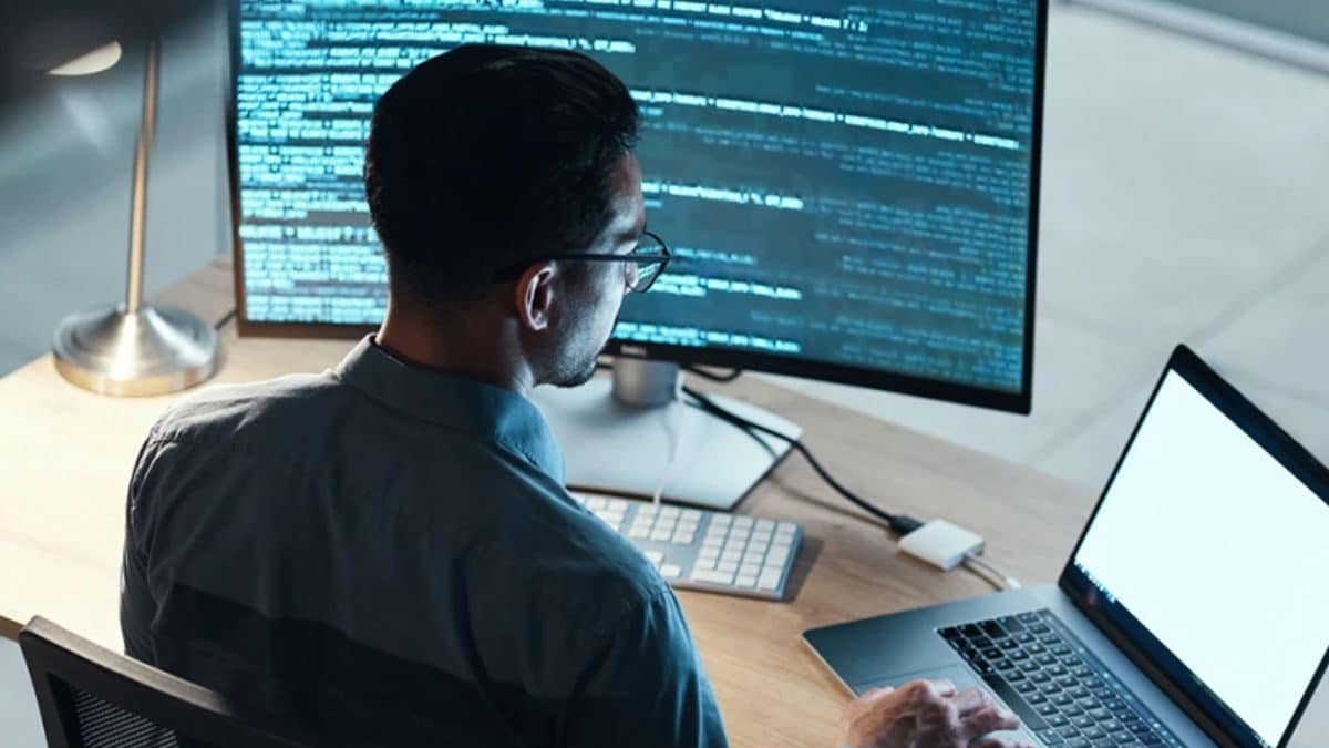 Amazon Offers FREE 'AI' Courses: What Is It And How Can You Get Them ...