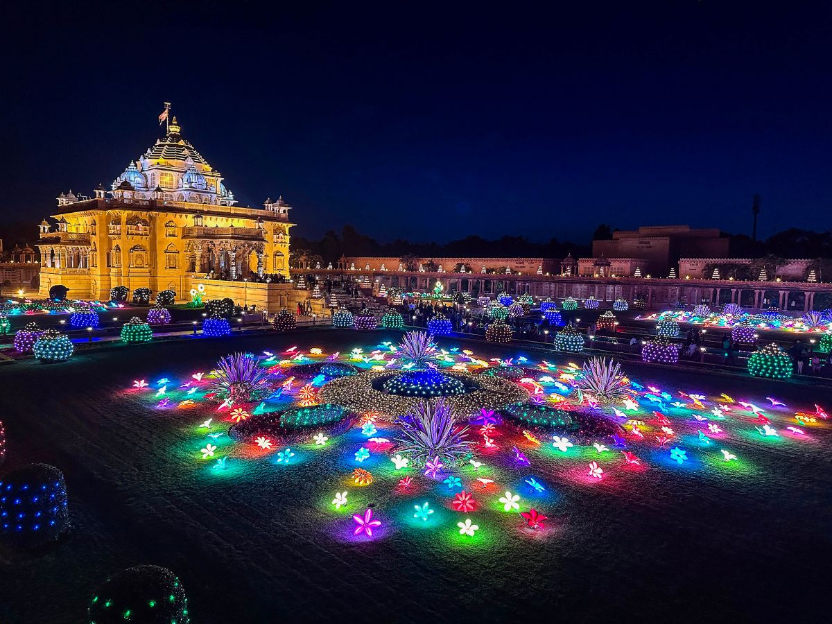 In Pics | Ayodhya Deepotsav Sets World Record As Over 22 Lakh 'Diyas ...