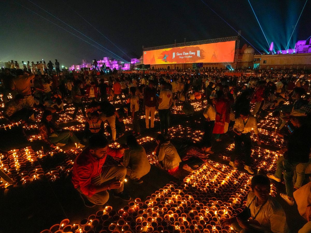 In Pics | Ayodhya Deepotsav Sets World Record As Over 22 Lakh 'Diyas ...