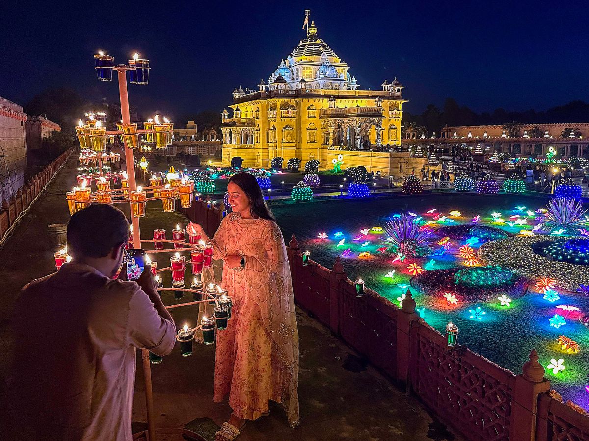 In Pics | Ayodhya Deepotsav Sets World Record As Over 22 Lakh 'Diyas ...