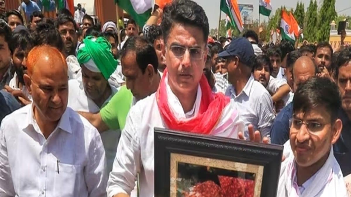 'Politicians Should Remain in The News': Rajesh Pilot Both Created And ...