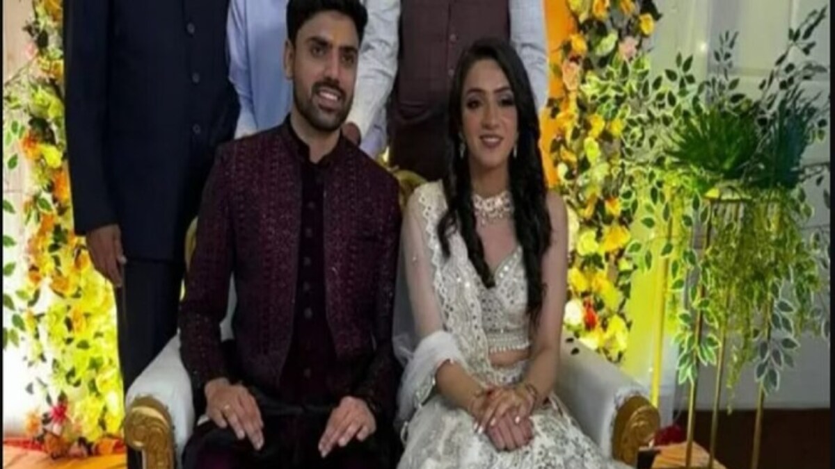 Meet IAS Ankita Panwar and IPS Ayush Yadav: One Left a Rs 22 Lakh Job, While Other Cleared UPSC ...