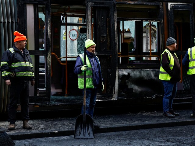 Irish Cops Prevent Riots in Dublin as Far-Right Protesters Congregate ...