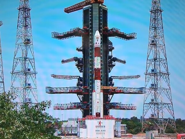 ISRO Invites Innovative Ideas, Designs of Robotic Rovers from Student ...