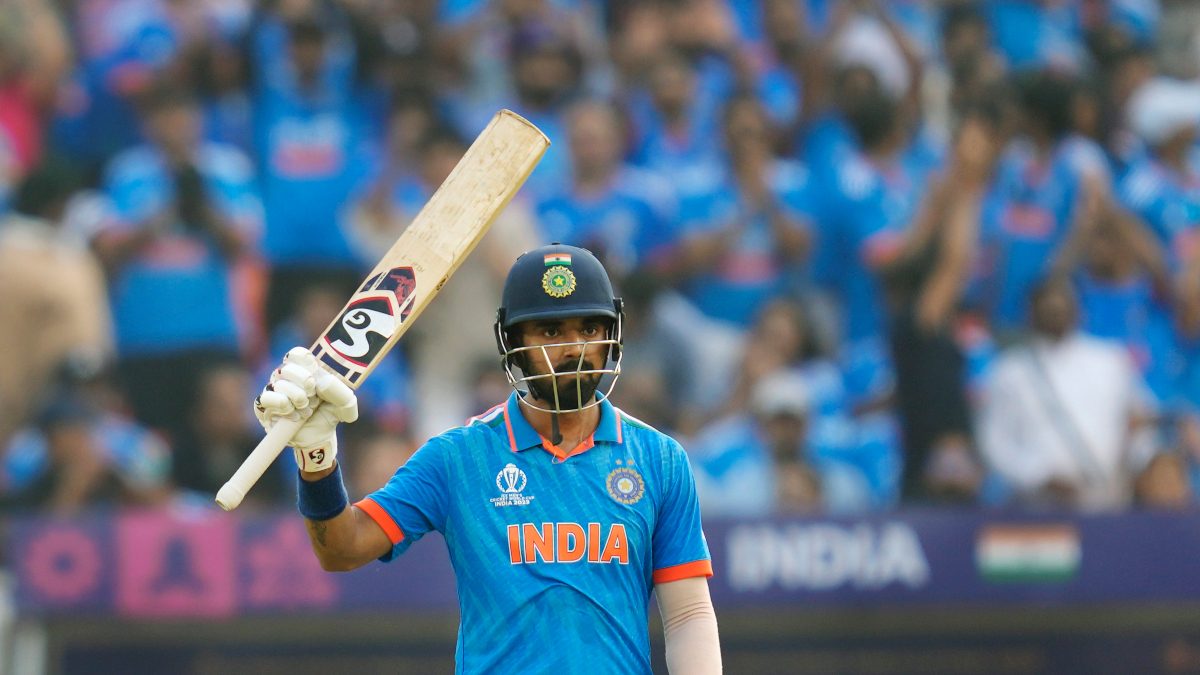 World Cup Final: KL Rahul, Virat Kohli Hit Fifties but Australia Keep ...