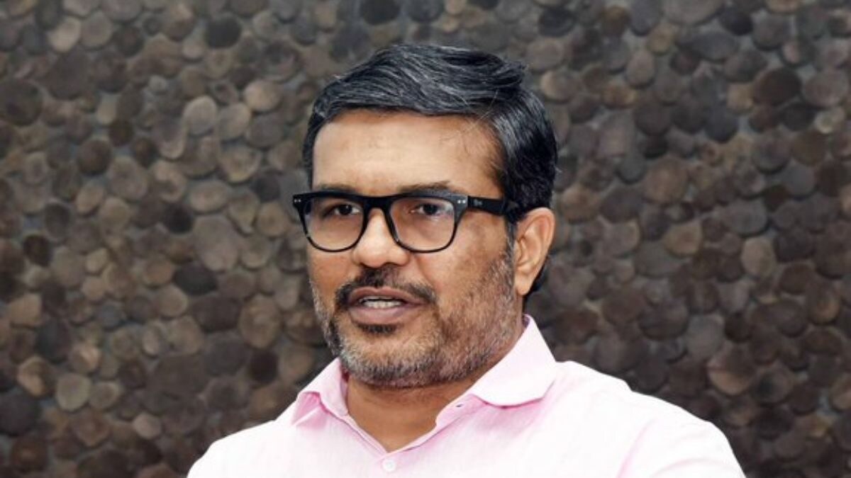 Kerala Minister MB Rajesh Hits Out at MoS Muraleedharan Over State's ...