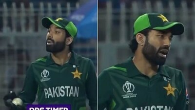 'Wo Keh Raha Hai Pad Laga Hai': Rizwan Seeks Taskin Ahmed's Help to Opt ...