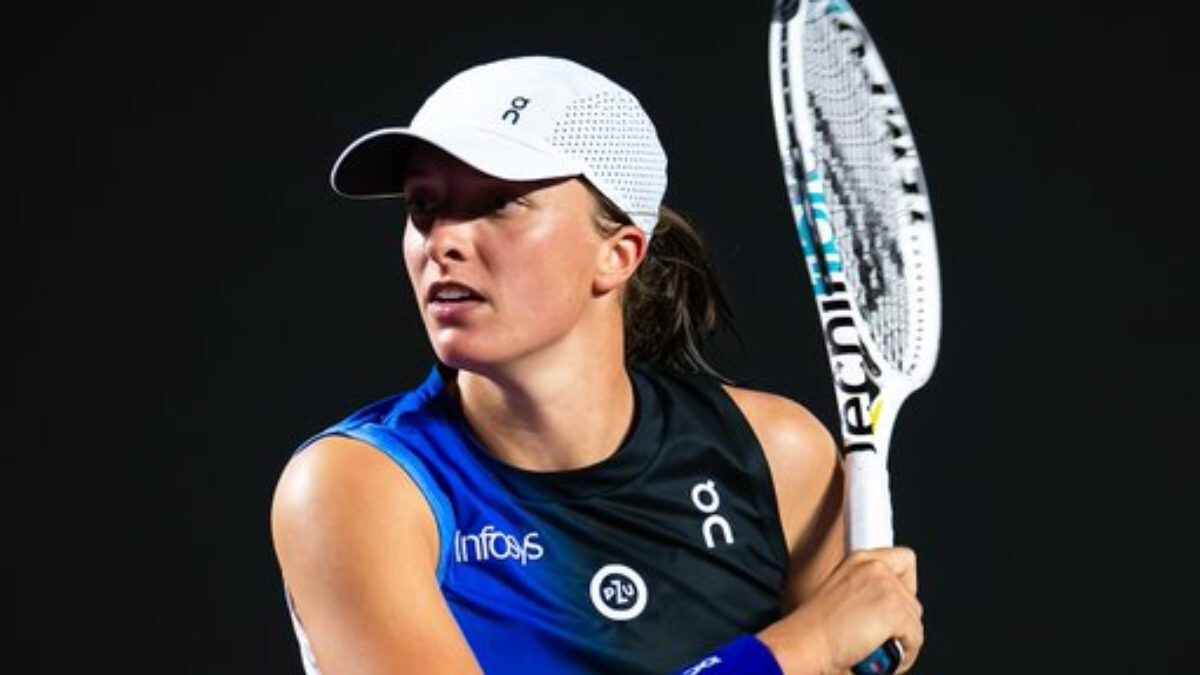 WTA Finals: Iga Swiatek Downs Coco Gauff In Two Sets To Remain Unbeaten Streak - News18