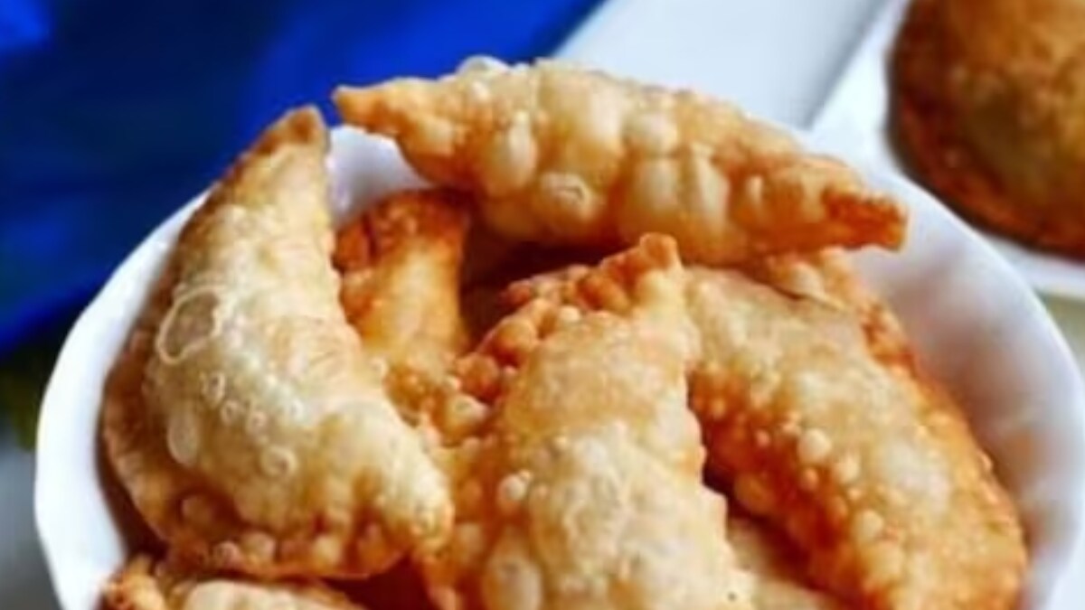 Diwali 2023: This Delicious Sweet Somas Recipe Is A Festive Must-have ...