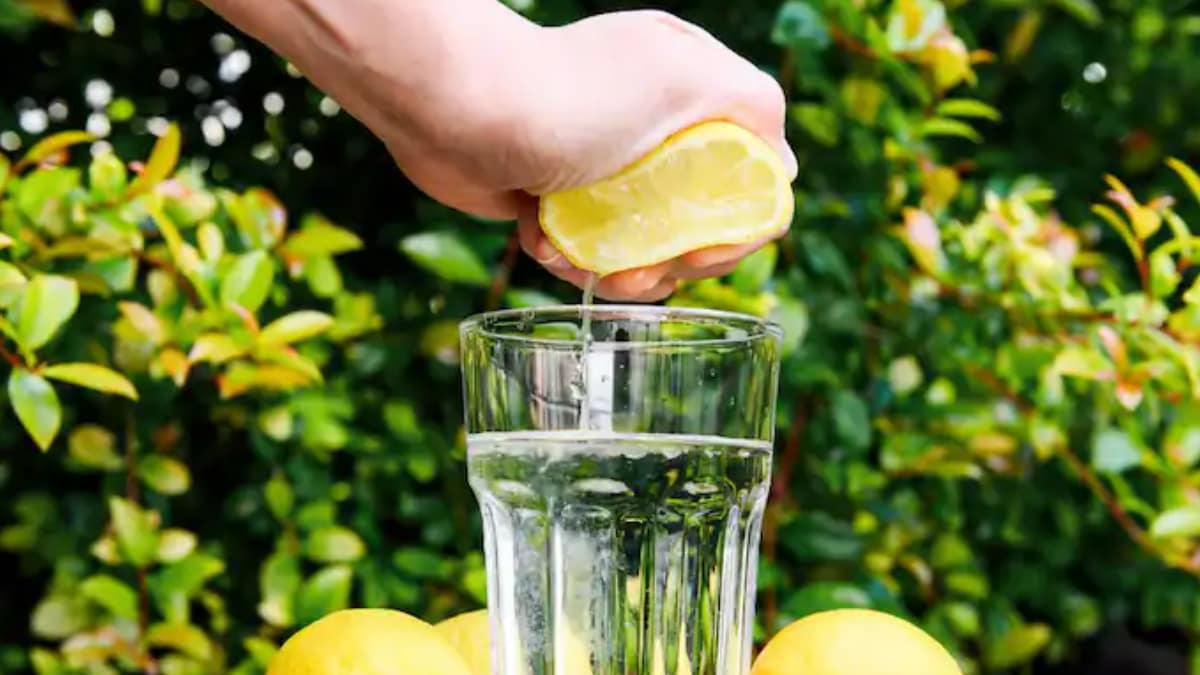 This Winter, Start Your Day With Refreshing Lemon Water; Know Its ...