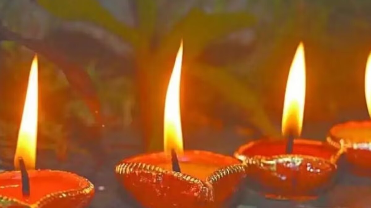 Choti Diwali 2023: All You Need To Know About Yam Deepak Lighting ...