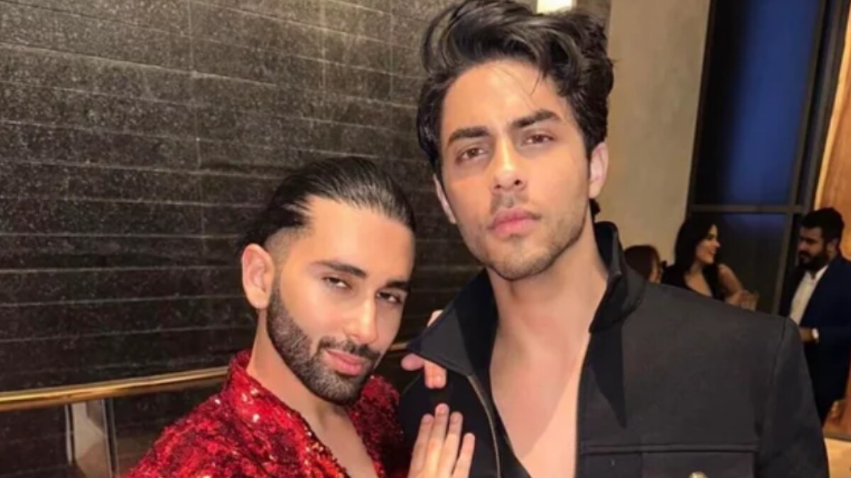 Aryan Khan Poses For A RARE Pic, Seen With Orry At Shah Rukh Khan's ...