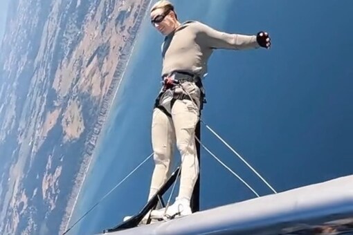 Man's Daredevil Stunt On A Moving Plane Isn't For Faint-Hearted - News18