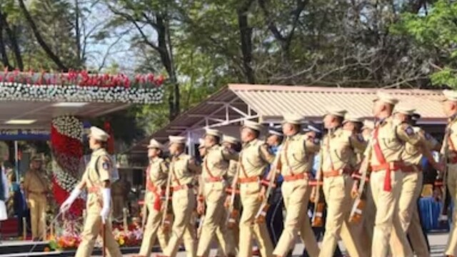 How To Become An IPS Officer? Know All About Training And Other ...