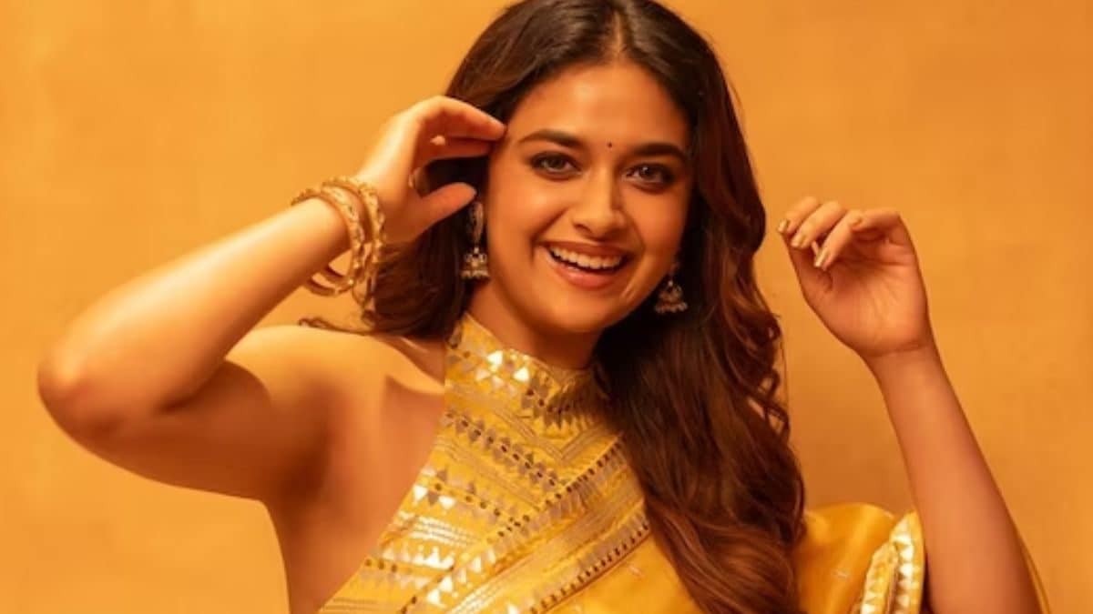 Keerthy Suresh To Make Pan-India OTT Debut With YRF Alongside Radhika ...