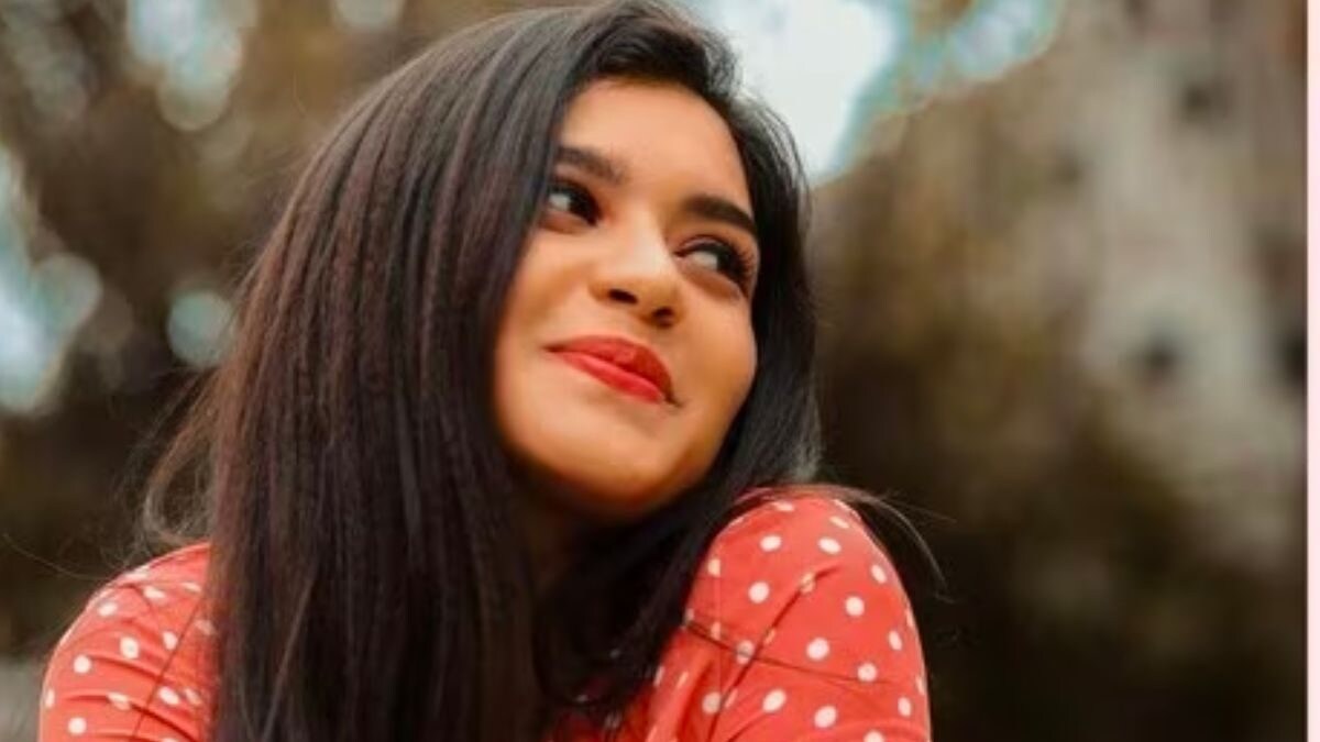 Can You Recognise This Tamil TV Actress From Her Childhood Pic? Hint ...
