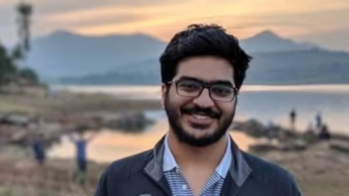 Meet IIT Graduate Yash Dhoble, Who Cracked IFS With AIR 17 After Leaving His High-paying Job ...