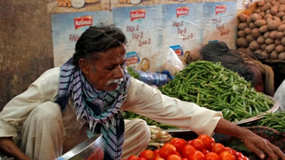 Vegetable Vendor Earns Rs 21 Crore in 6 Months By Scamming People ...