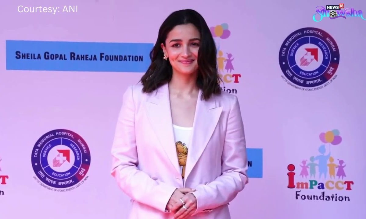 Alia Bhatt Looks Pretty In Pink Pantsuit As She Attends An Event In ...