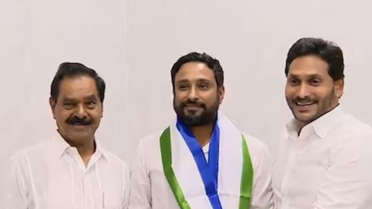 Former Cricketer Ambati Rayudu Joins YSRCP in Presence of Jagan Reddy - News18