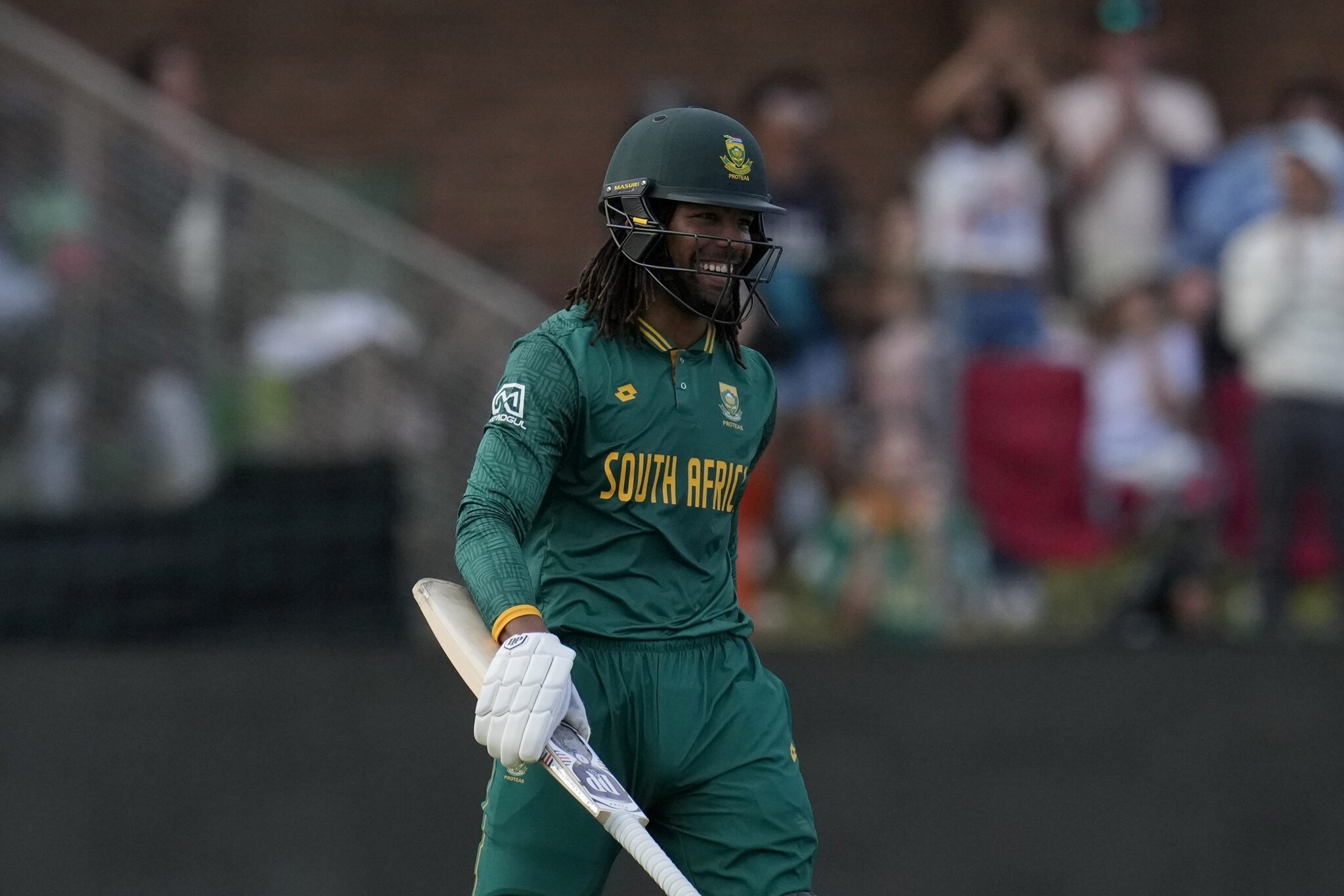 IN PICTURES: Tony de Zorzi's Century Helps South Africa Down India in ...