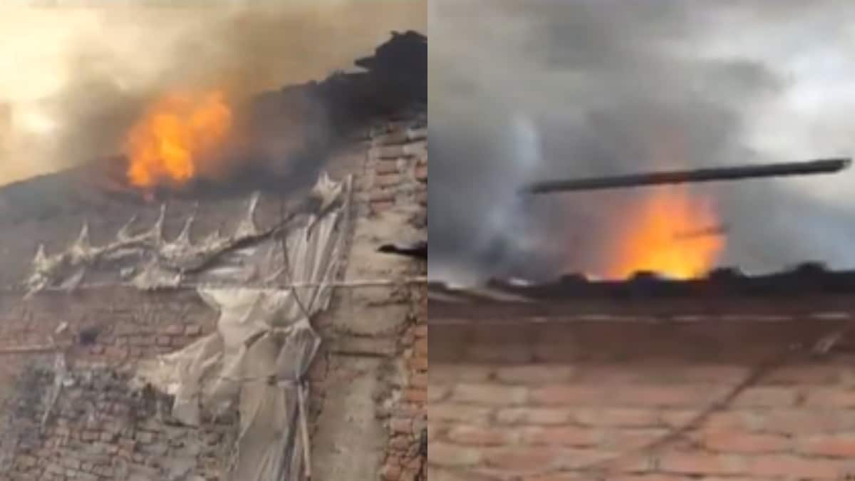 Delhi: Massive Fire Breaks Out at Paper Warehouse in Mayur Vihar; 23 ...